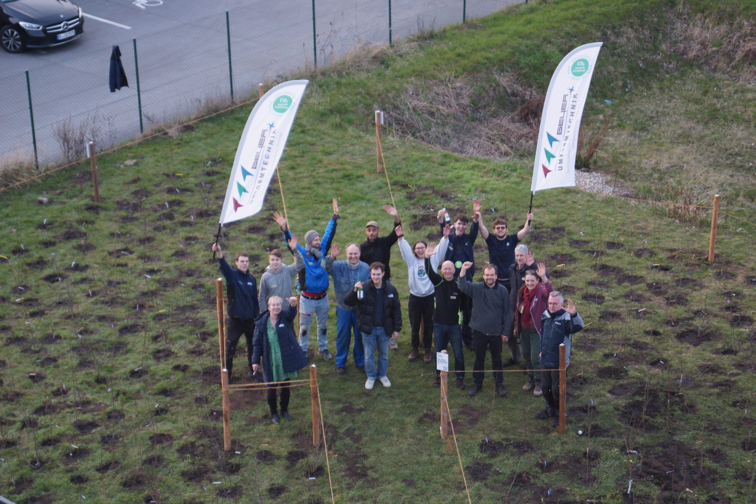 gelungenes Projekt - der Tiny Forest steht - Geyer Umformtechnik